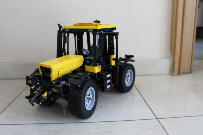 Sports Tractor | The Lego Car Blog
