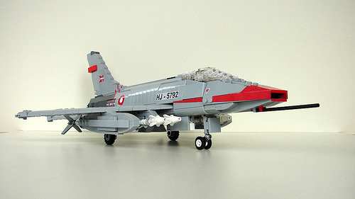 Lego North American F-100D Super Sabre | The Lego Car Blog